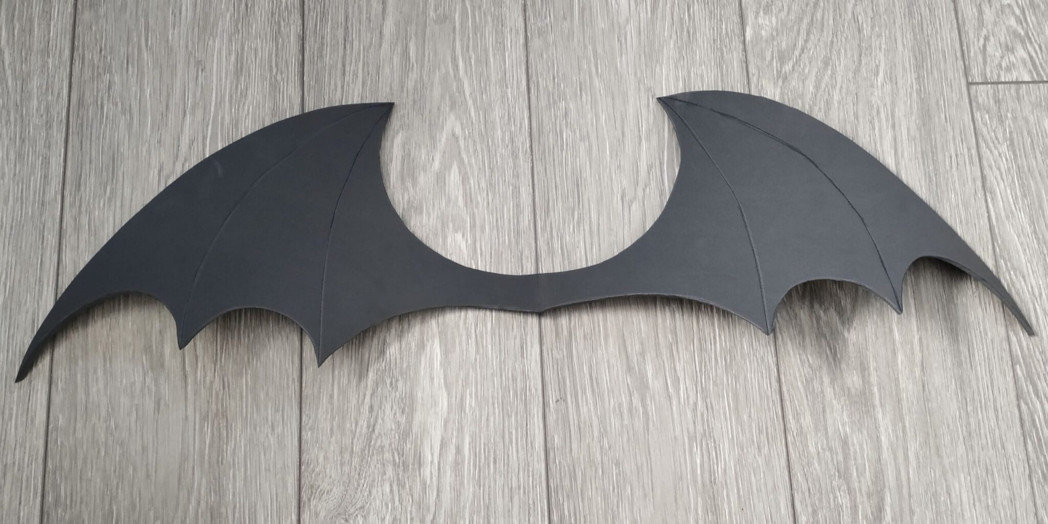 Foam bat wings tutorial and pattern - Alice in Cosplayland