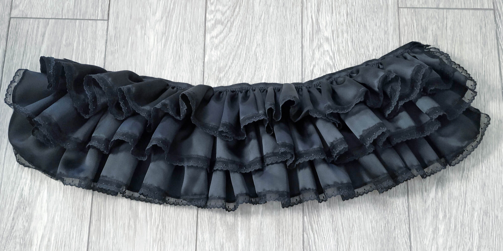 Burlesque bustle skirt tutorial - Alice in Cosplayland