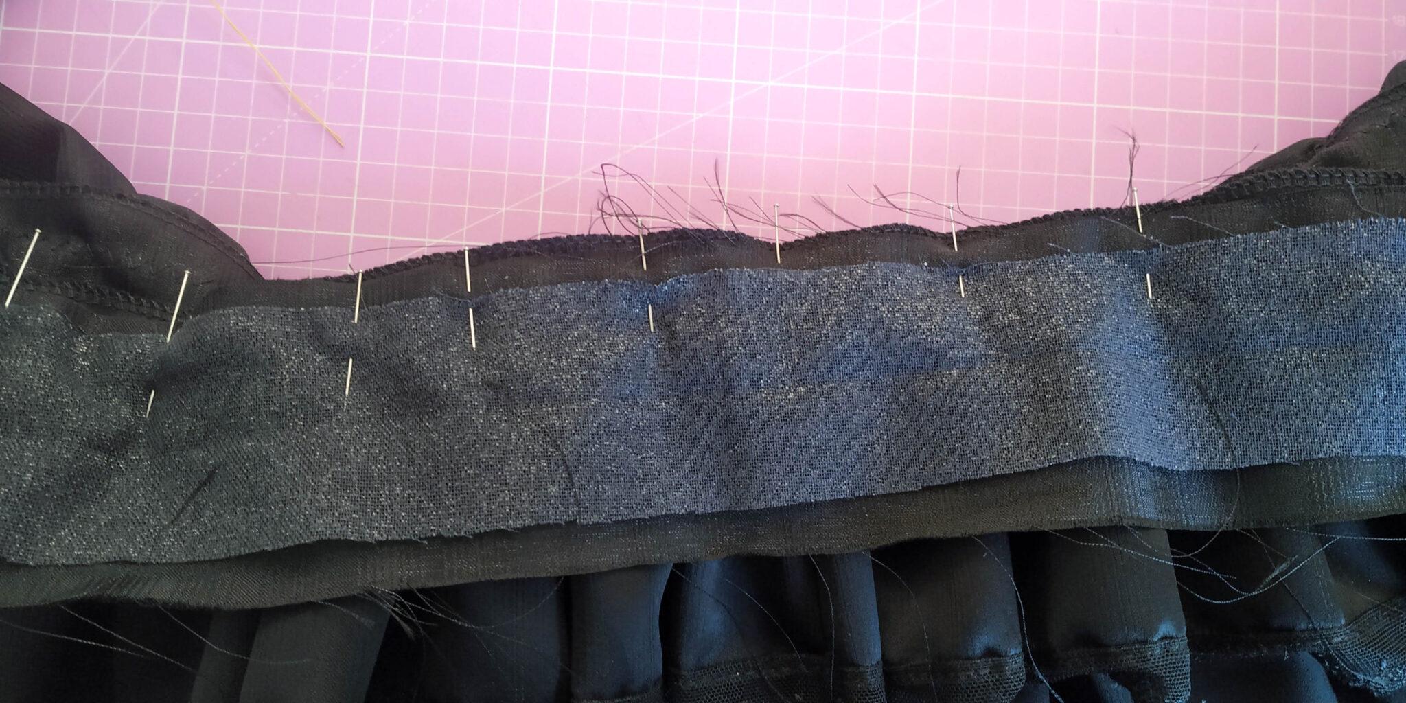 Burlesque bustle skirt tutorial - Alice in Cosplayland