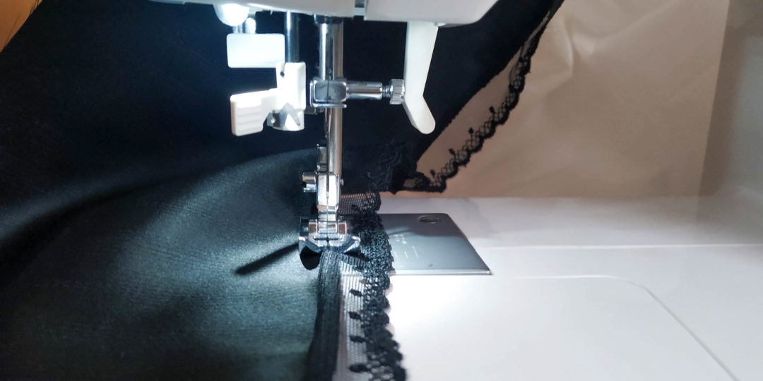 Burlesque bustle skirt tutorial - Alice in Cosplayland