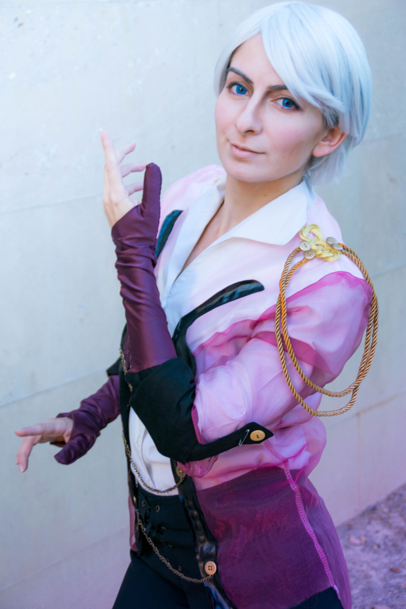 Victor Nikiforov Cosplay - Alice in Cosplayland
