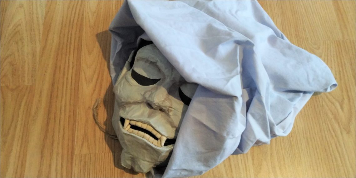 How to store your cosplays succesfully - Alice in Cosplayland