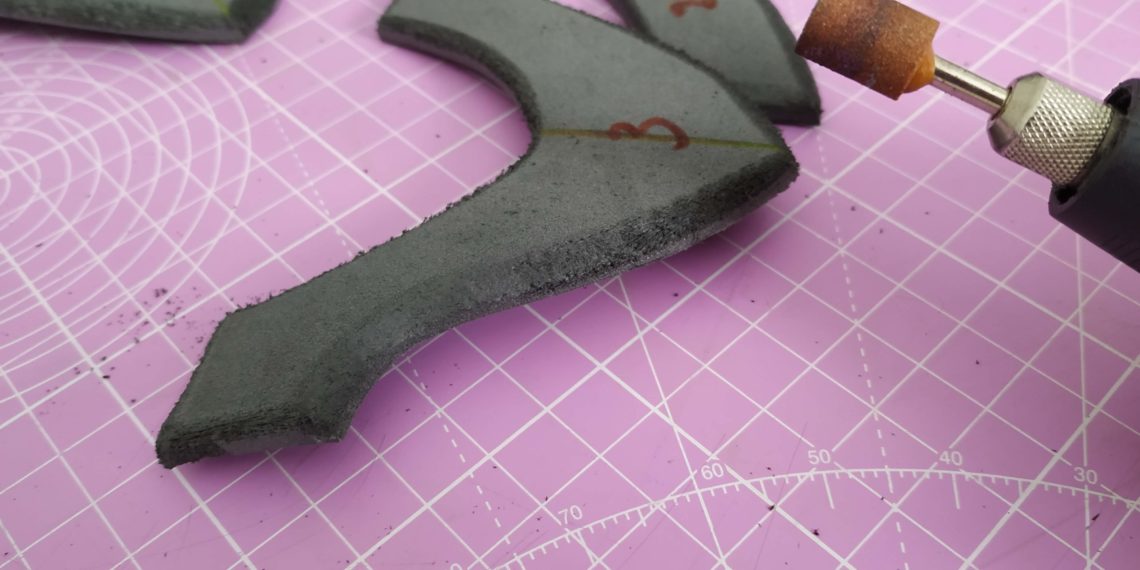 How to make armour pieces with foam - Alice in Cosplayland