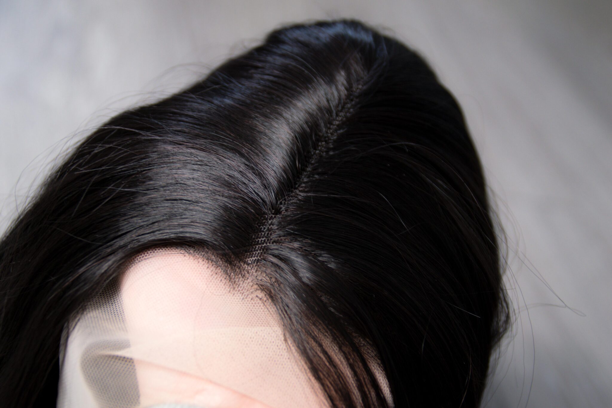 Short Center Parting Sleek Black Wig Review - Alice in Cosplayland