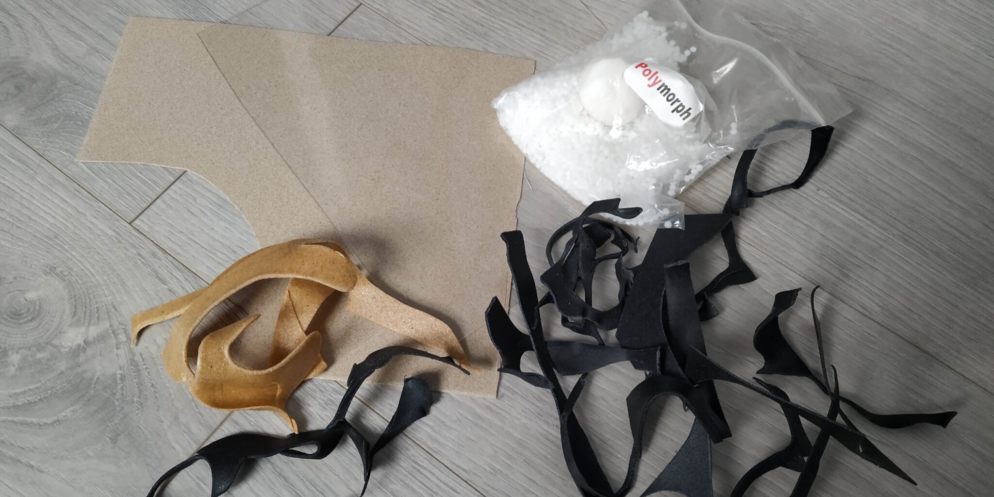 Short list of cosplay materials - Alice in Cosplayland