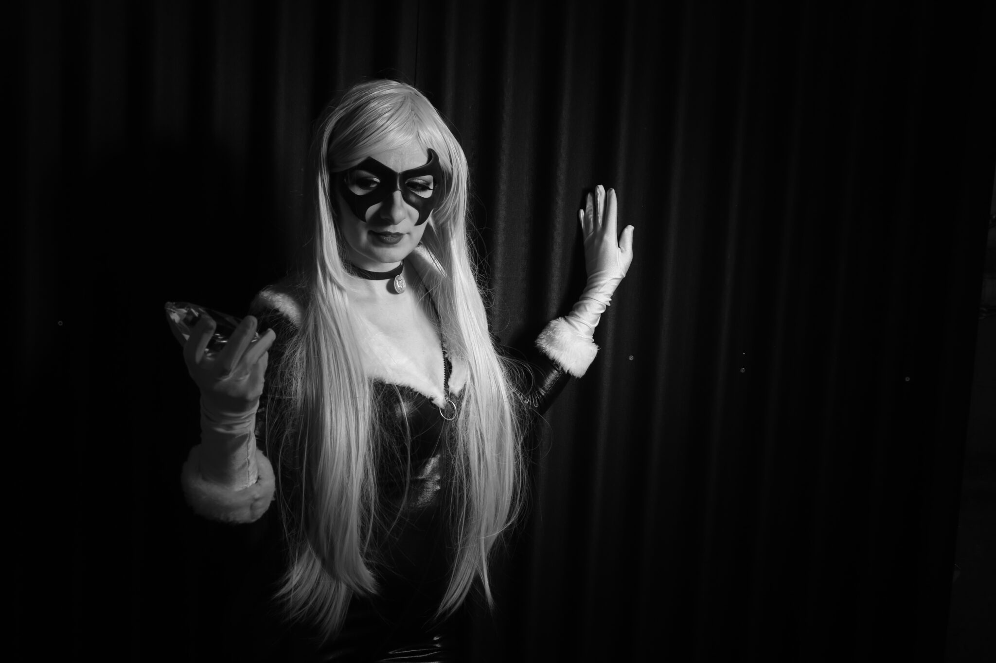 Black Cat Cosplay - Alice in Cosplayland
